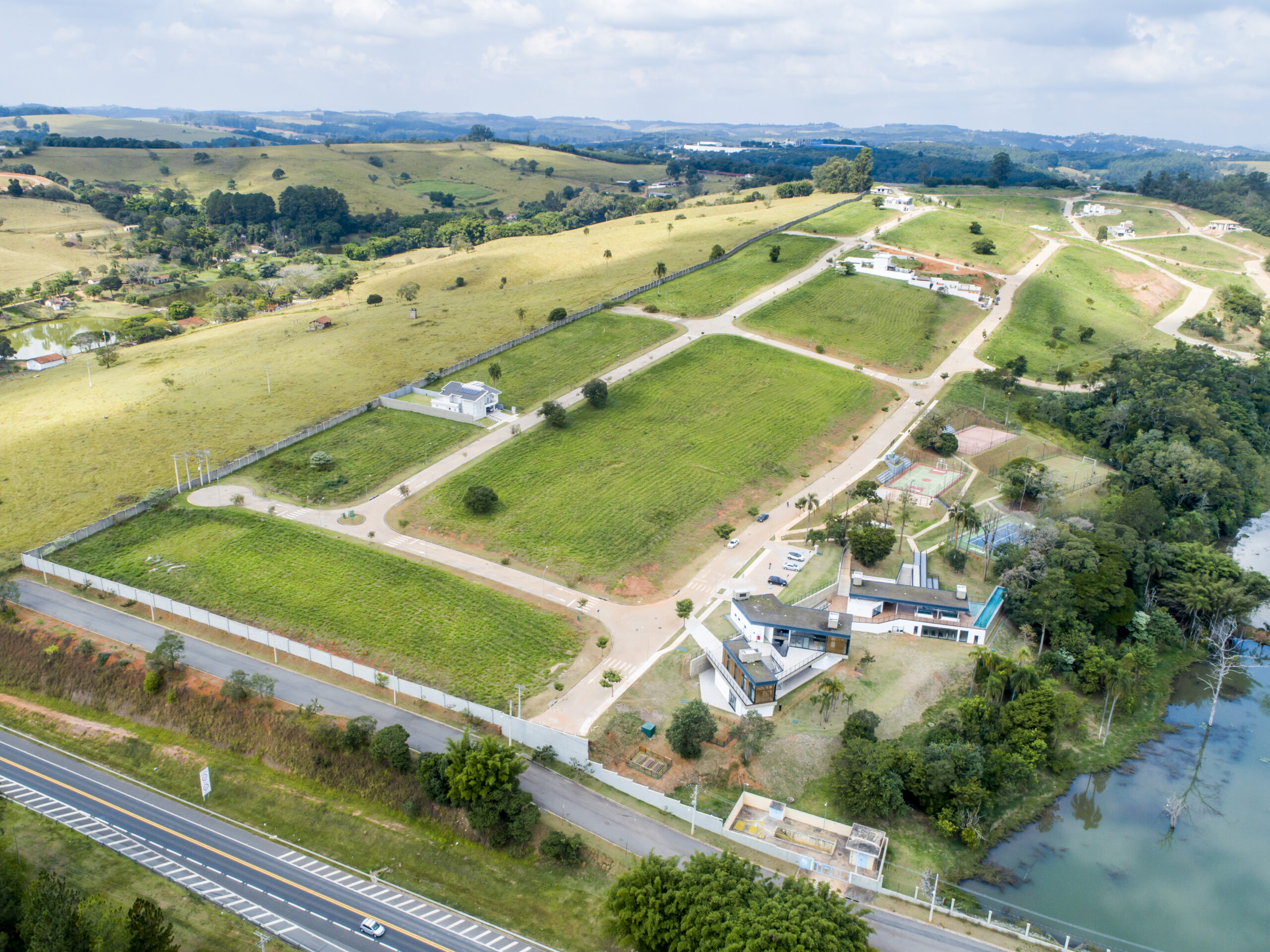 Terreno em condomínio fechado ou loteamento fechado: quais as vantagens?